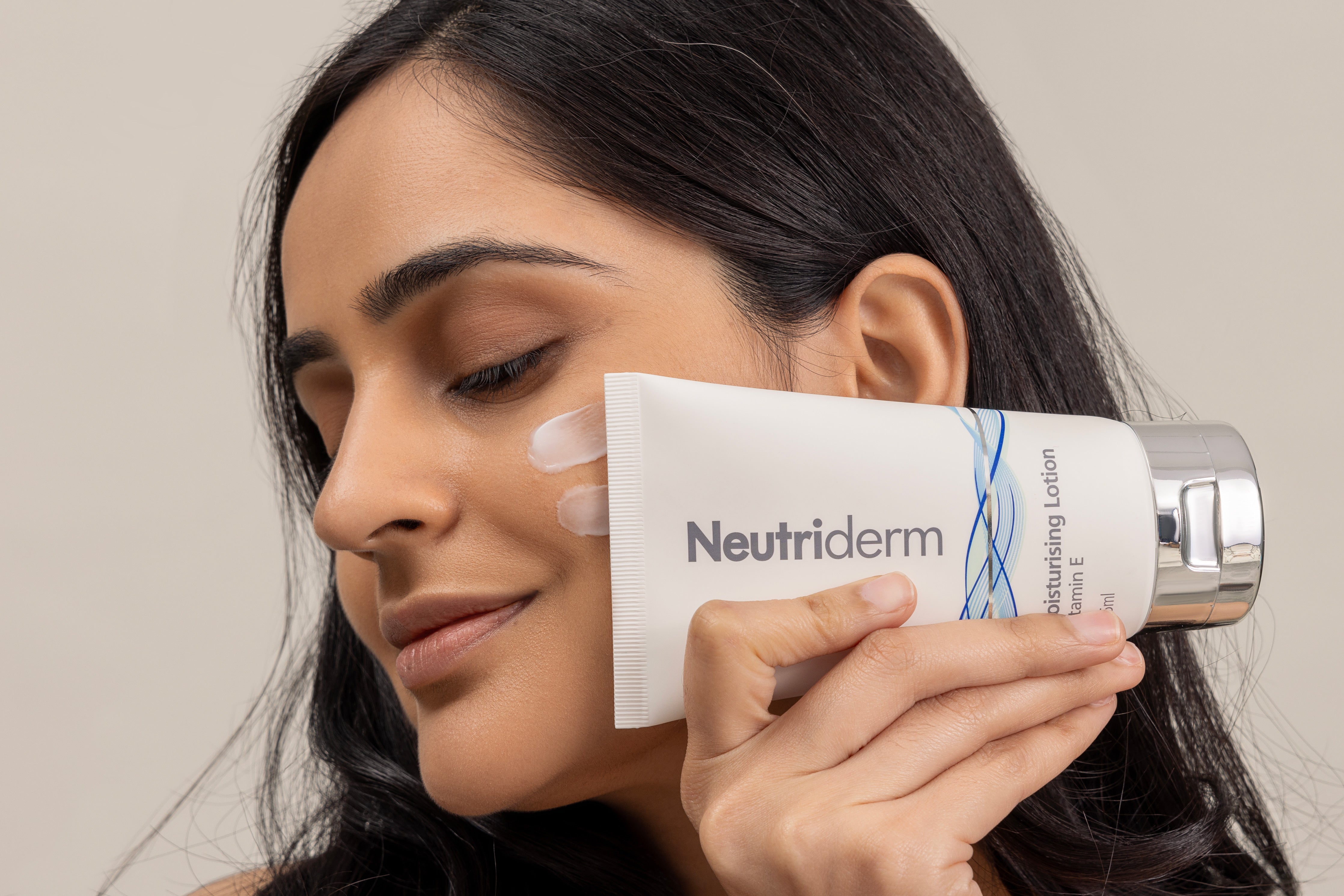 Achieve a Youthful Glow with Effective Anti-Aging Solutions ...